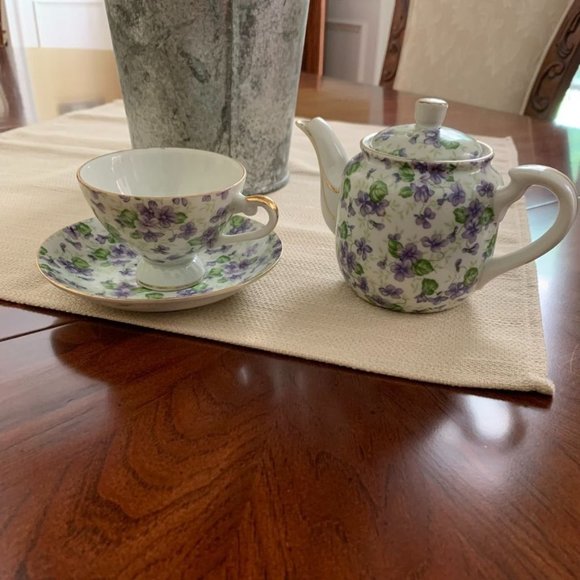 Lefton | Dining | Lefton China Violet Chintz Individual Teapot And ...